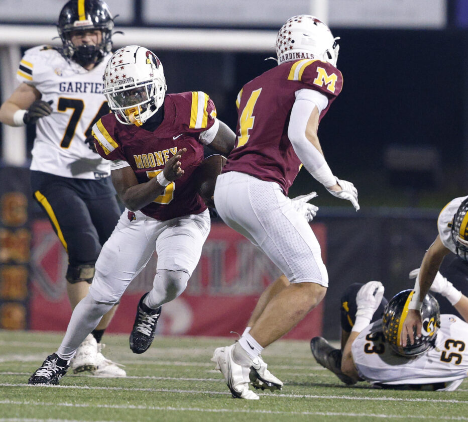 Cardinal Mooney shuts down G-Men | News, Sports, Jobs - The Vindicator